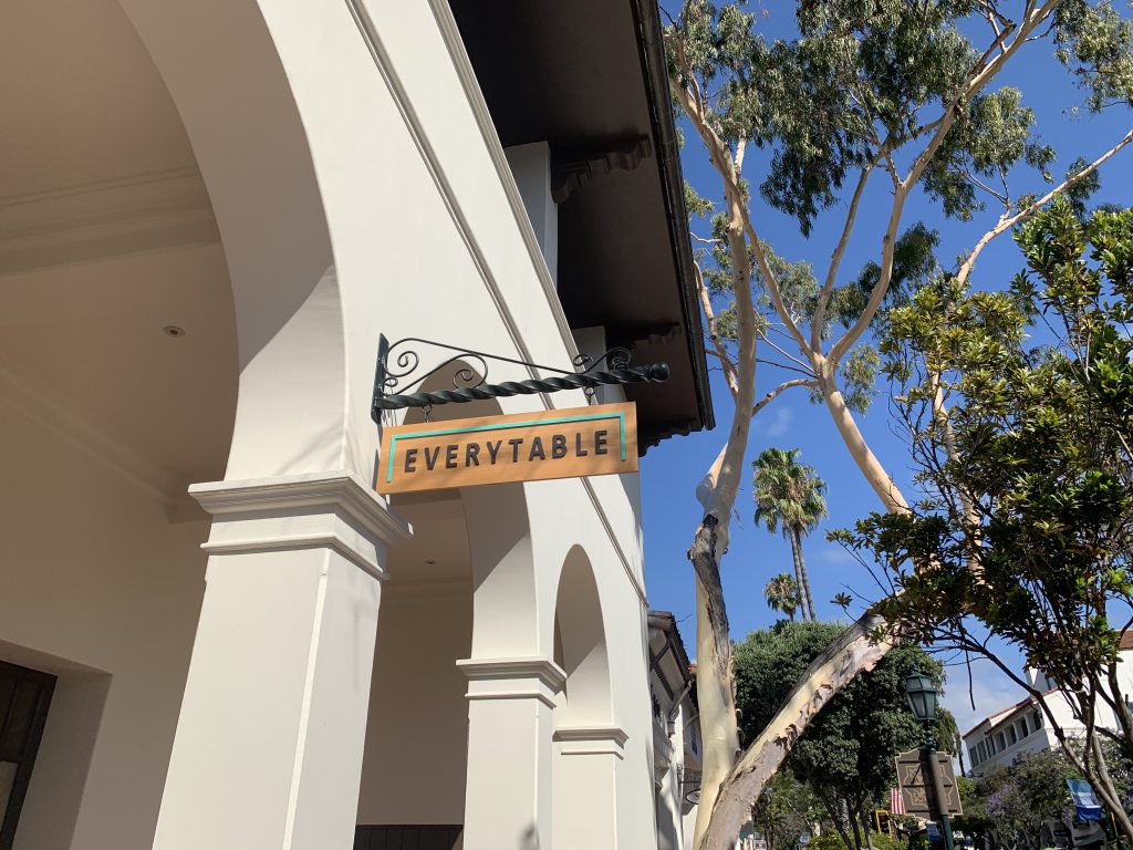 Office Blade Sign for Amazon in Santa Barbara – Premium Solutions