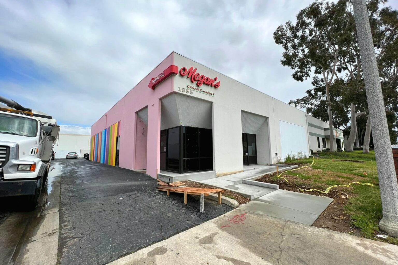 Megan's Organic Market's Channel Letter Signs - Premium Solutions