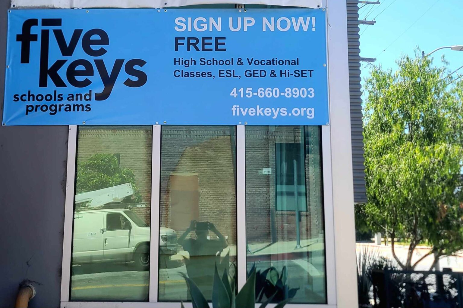 Five Keys Signs and Graphics Los Angeles - Premium Solutions