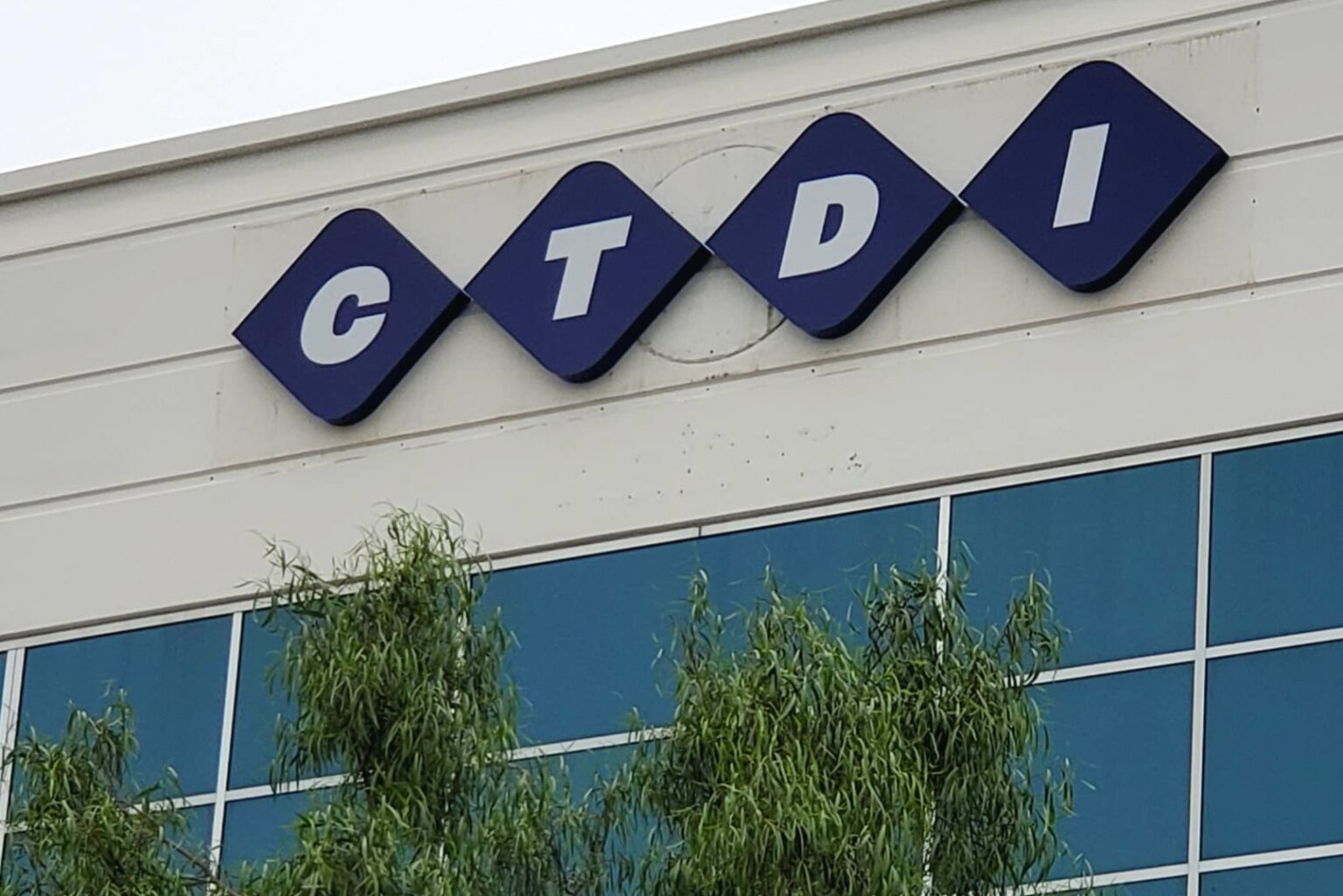 CDTI Outdoor Letters Fontana - Premium Solutions