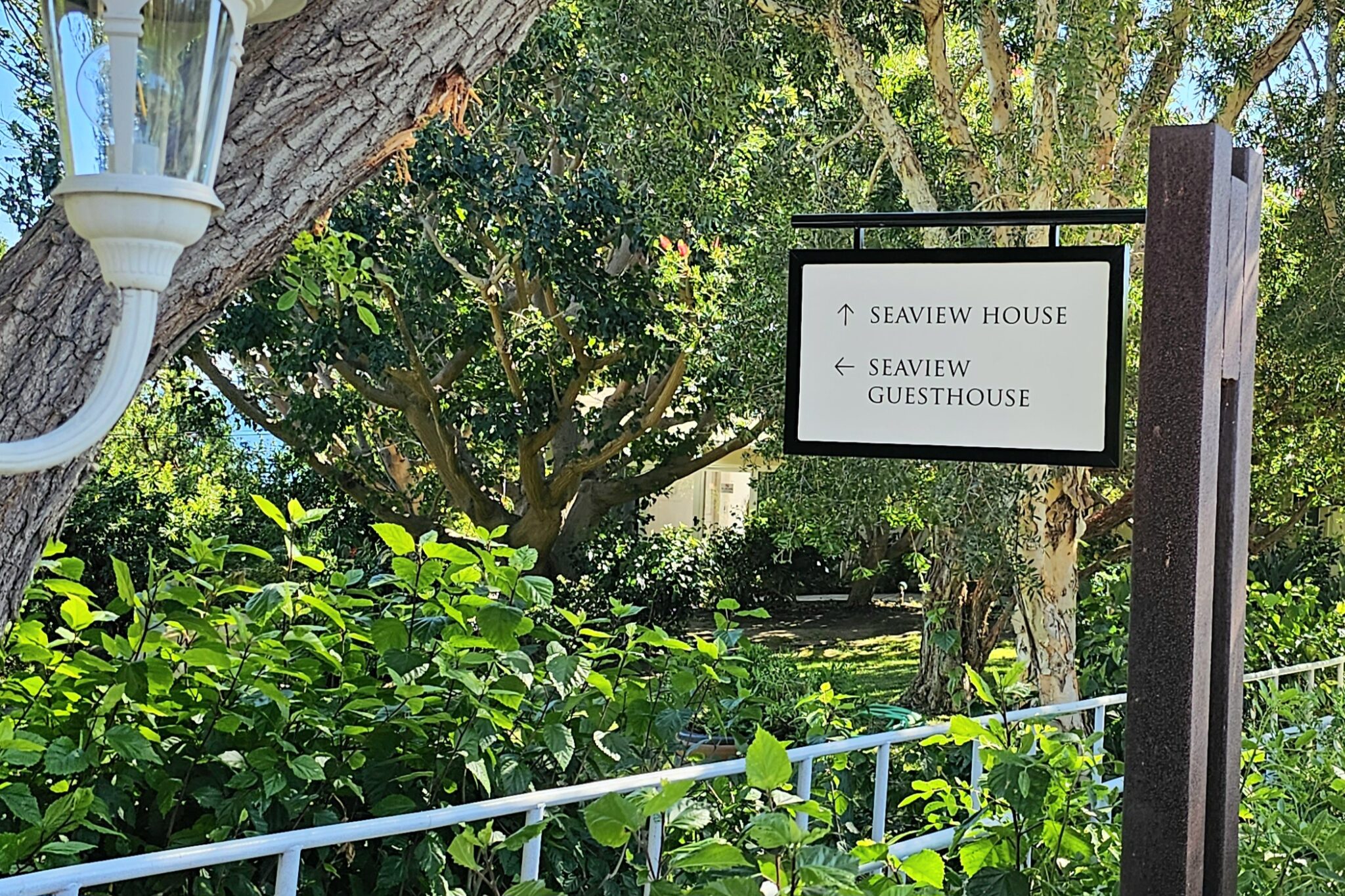 Passages Malibu Blade Sign – Premium Solutions