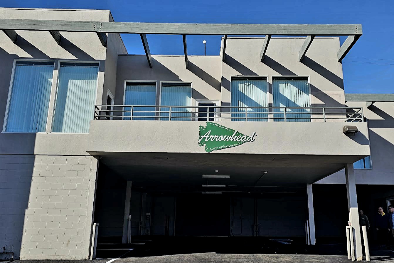 Arrowhead Brass Outdoor Signs Los Angeles - Premium Solutions