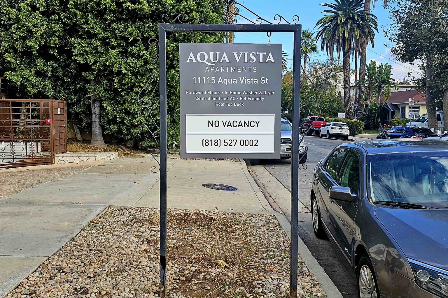Aqua Vista Apartment Sign Studio City - Premium Solutions