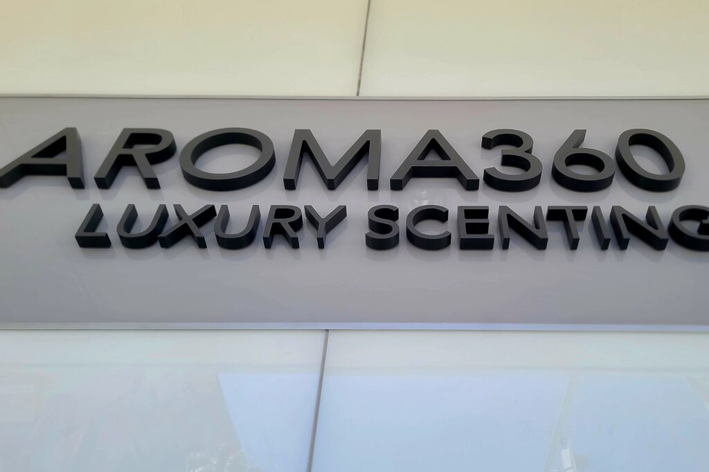 Aroma 360 Beverly Hills dimensional letters Beverly Hills – Premium ...