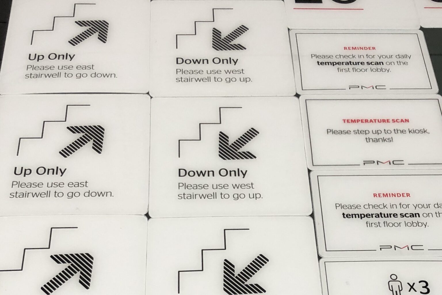 Signage in Healthcare: Enhancing Experiences – Premium Solutions