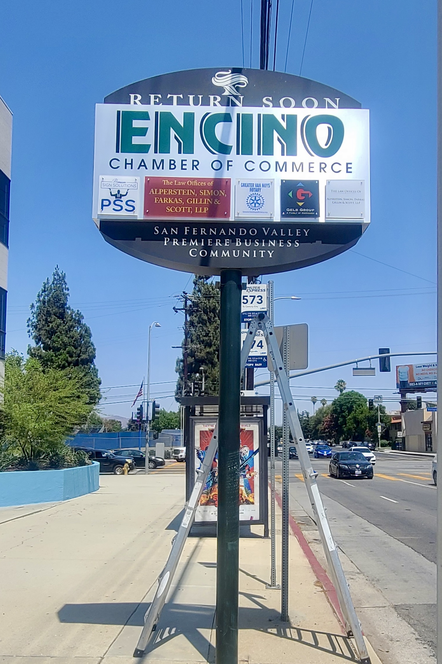 Choosing Pylon Signs vs Monument Signs - Premium Solutions