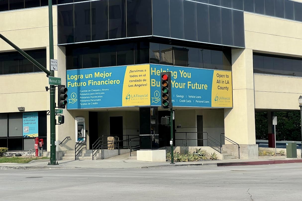 LA Financial Credit Union Pasadena backlit letters and window wraps ...