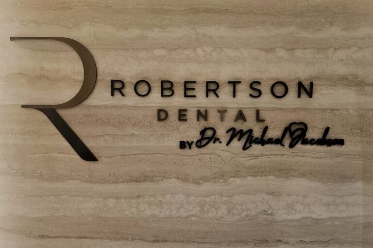 Robertson Dental Custom Sign Los Angeles - Premium Solutions